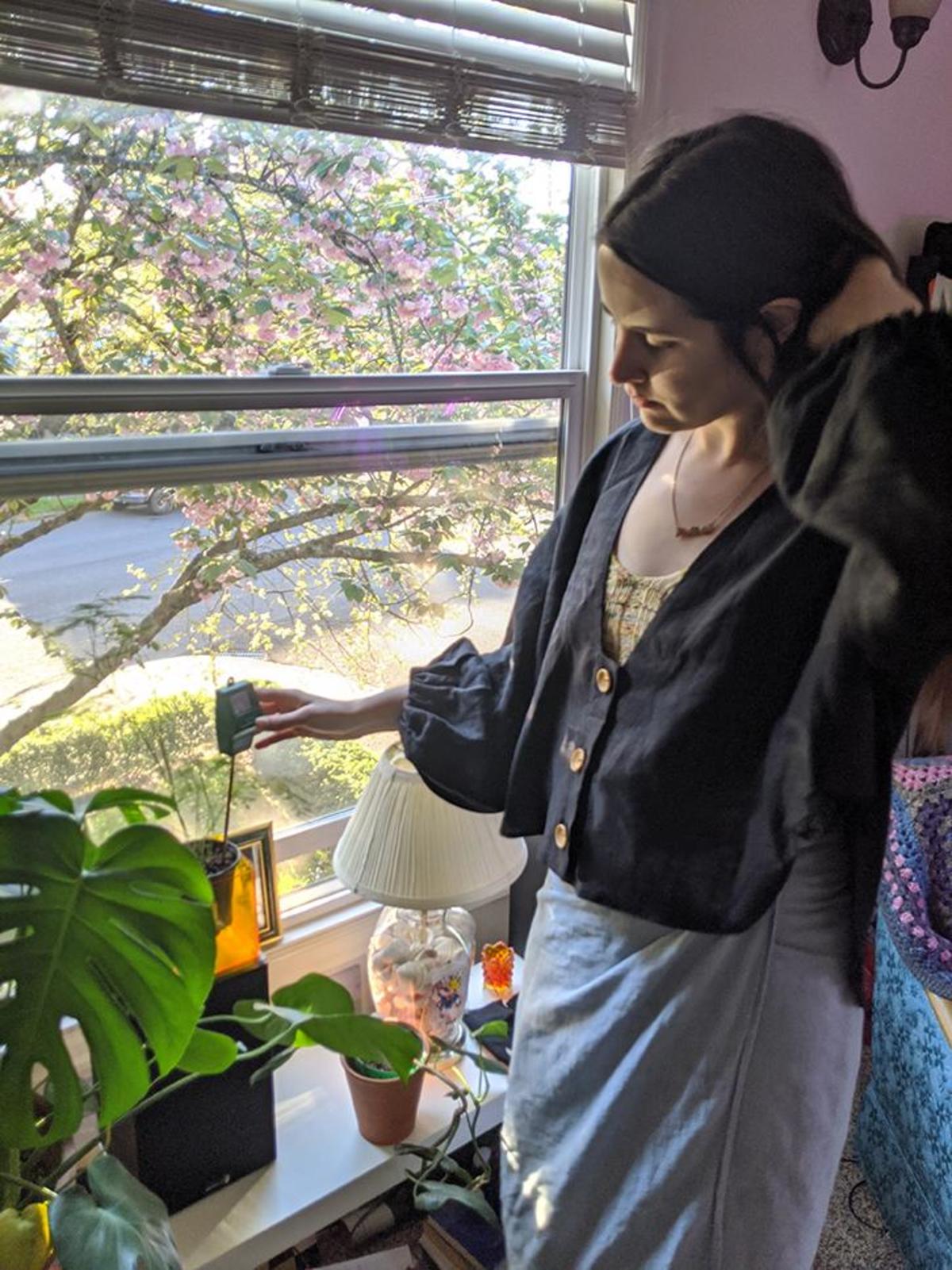 Nancy Stella Soto V-Neck Crop Button Up Shirt, Black | Garmentory