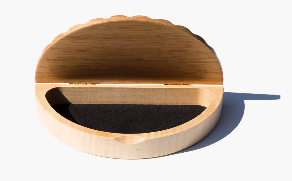 Kindred Black Australian Blackwood and Abalone Scallop Box | Garmentory