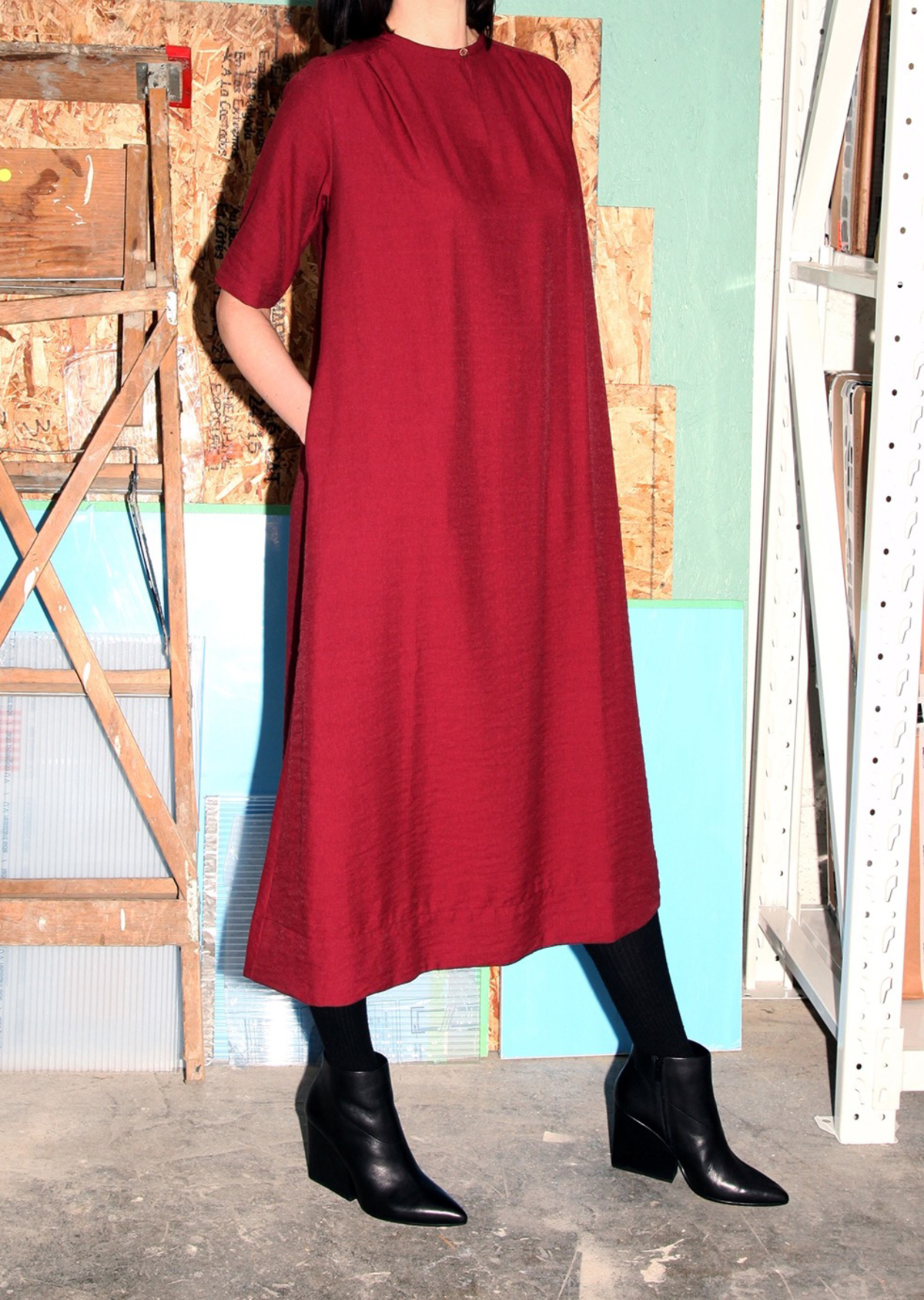 Sunja Link 'Back Yoke' dress in Royal blue | Garmentory