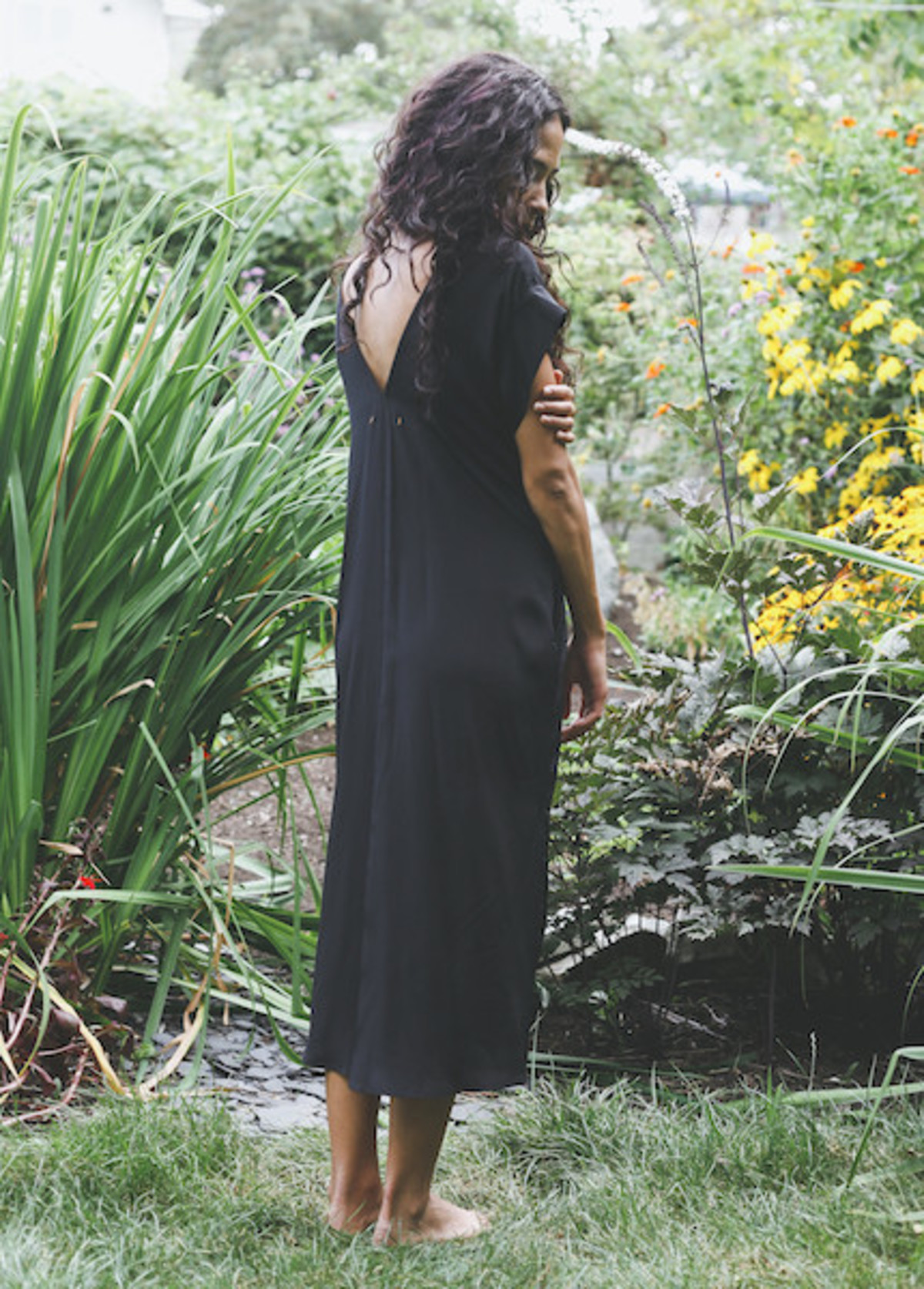 Esby Apparel - Banks Silk Kimono Dress in Black | Garmentory