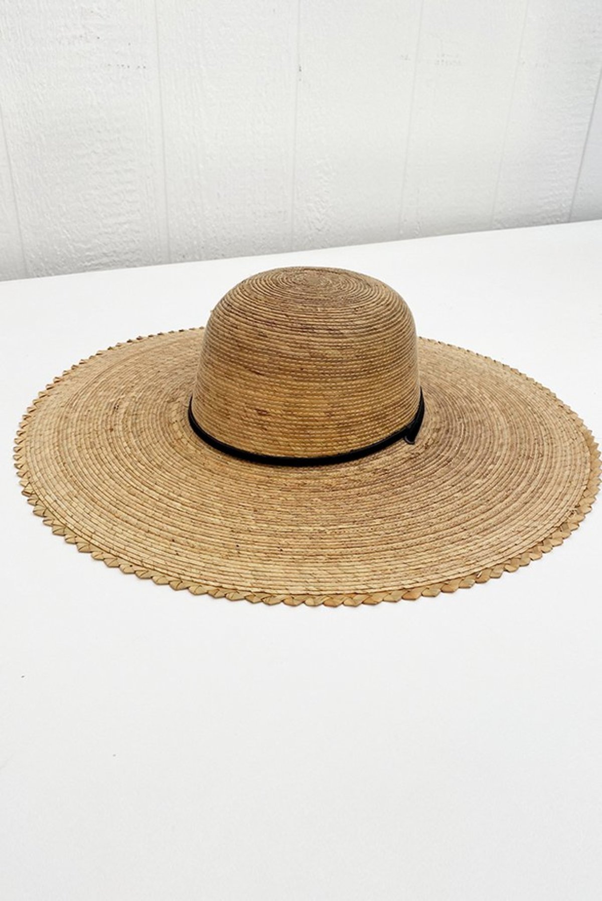 Jeanne Simmons Scallop Edge Wide Brim Sun Hat - NATURAL | Garmentory