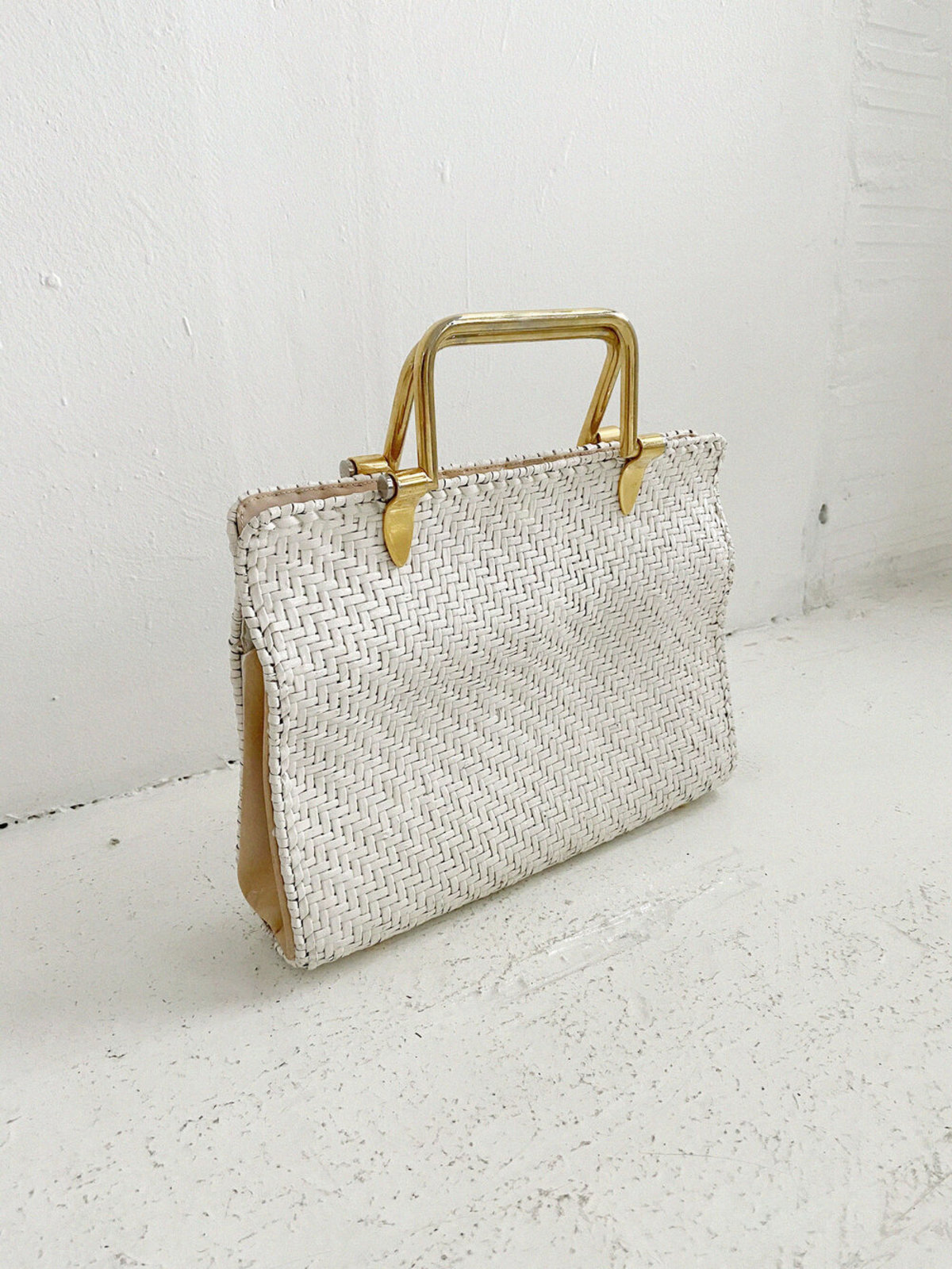 Vintage Rodo Italy for Bonwit Teller Woven Raffia Handbag with Brass ...