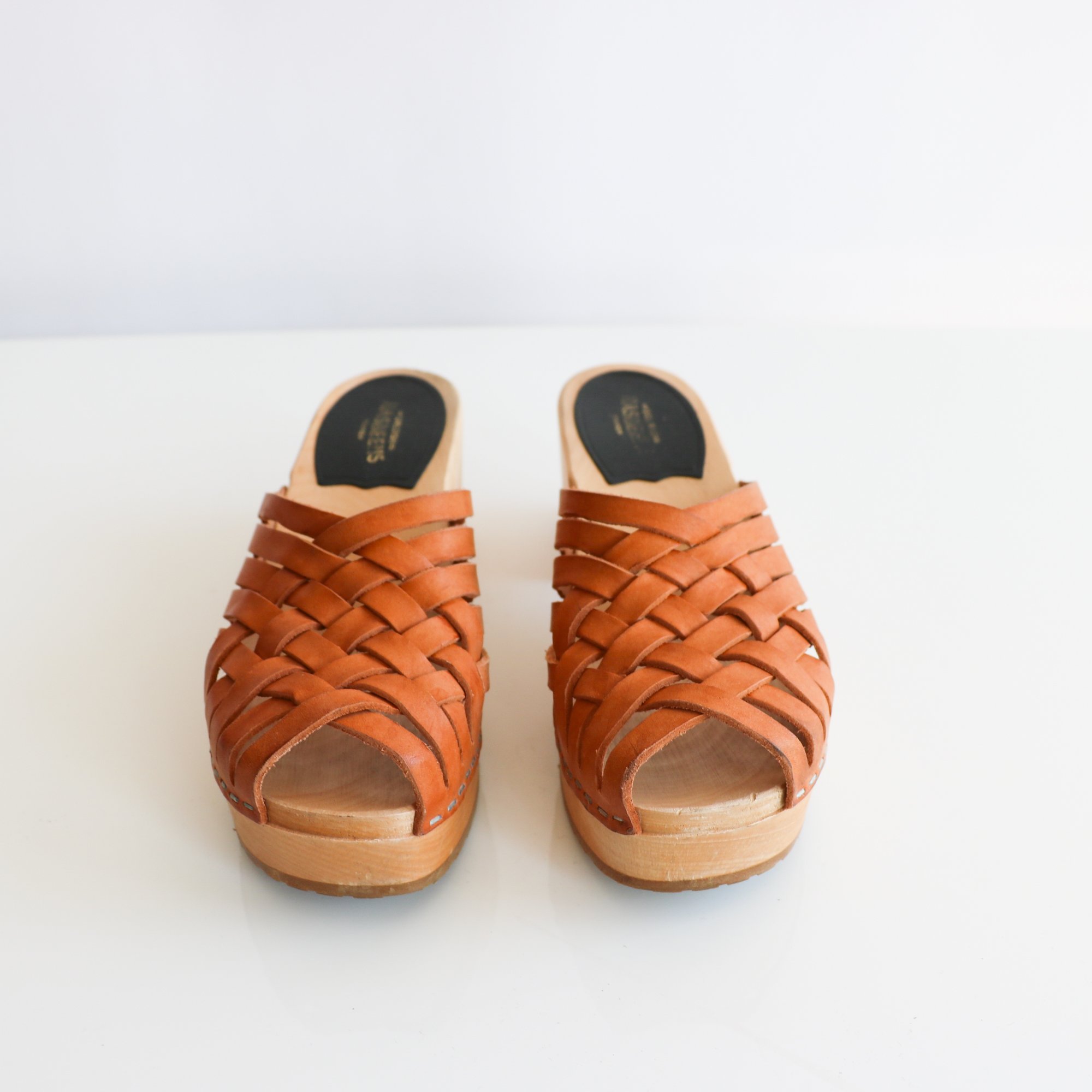 [pre-loved] Swedish Hasbeens Leather Clogs - Tan | Garmentory