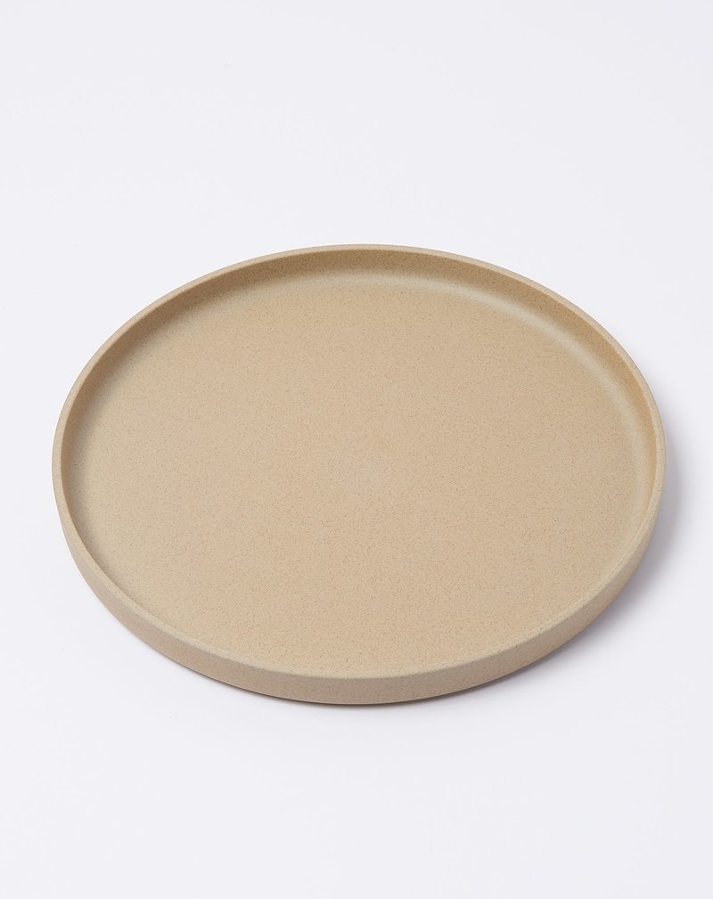 10" Large Plate in Natural | Garmentory