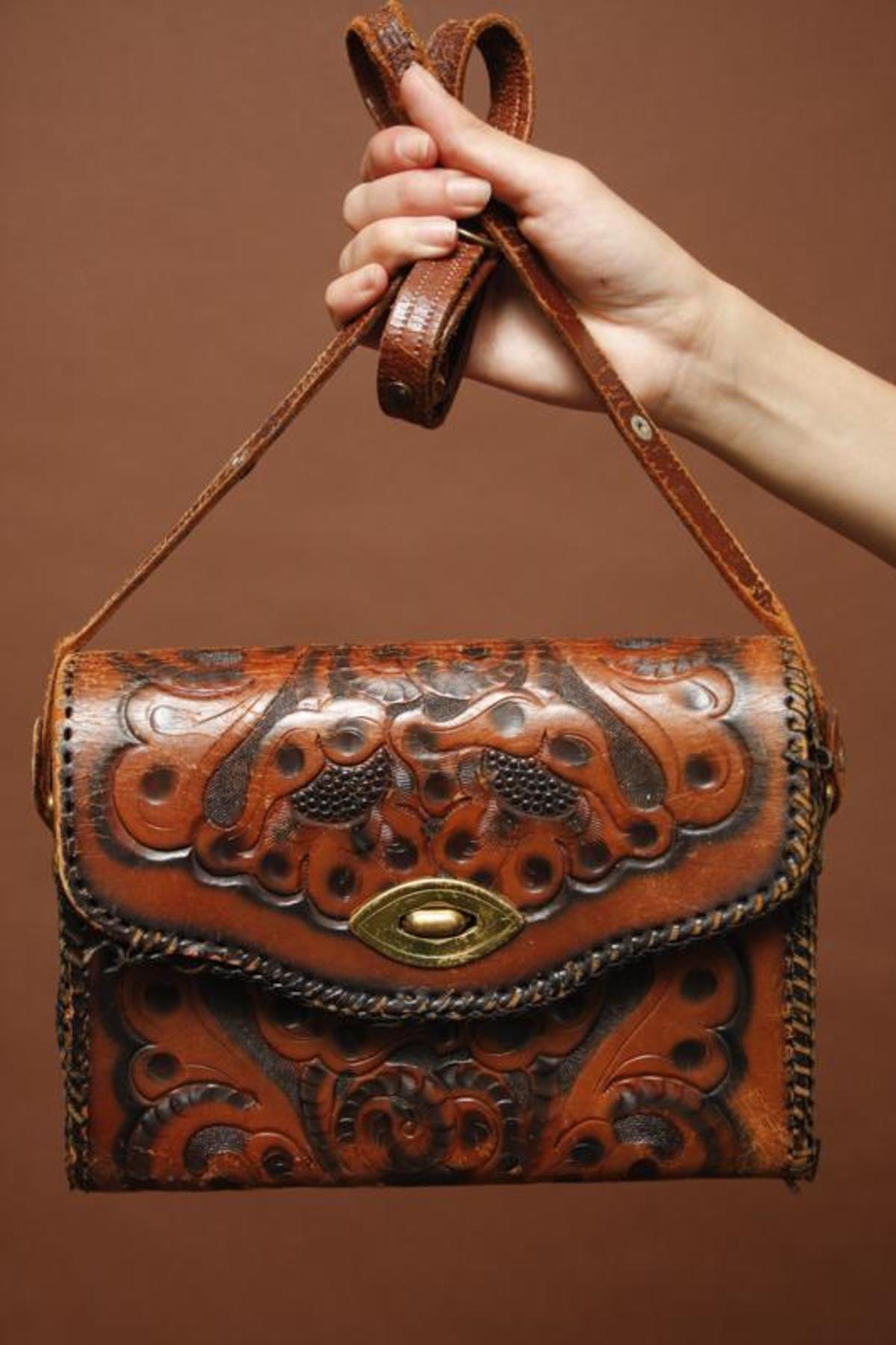 VINTAGE 70’S TOOLED PURSE | Garmentory