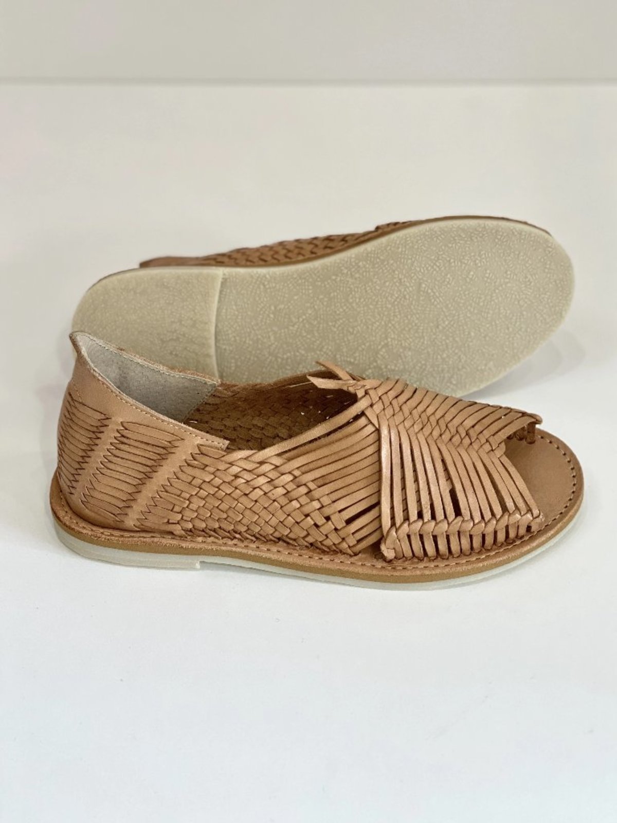 Chamula Men's Catorce Huarache - Tan | Garmentory