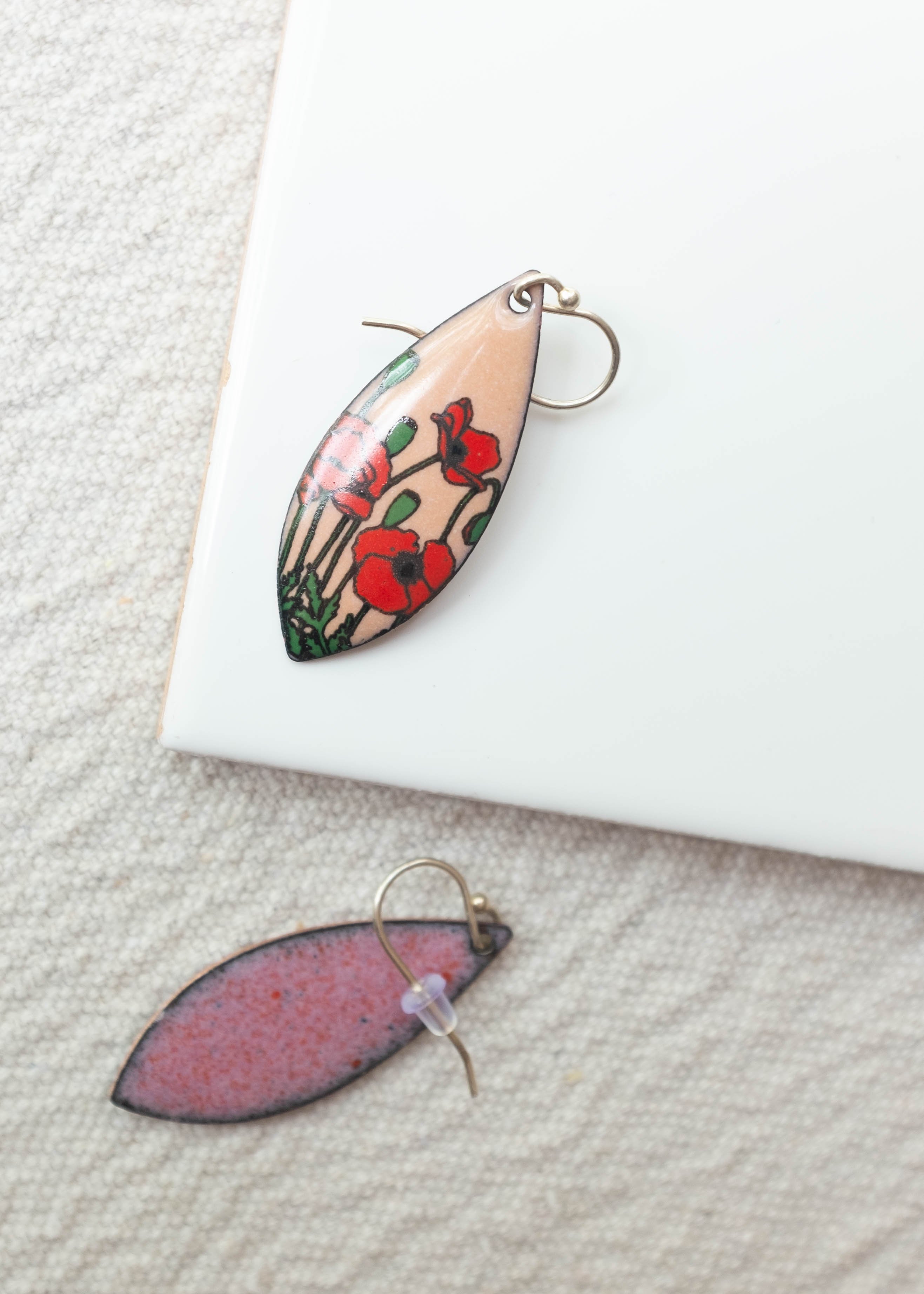 Magpie Mouse Almond Drop | Garmentory
