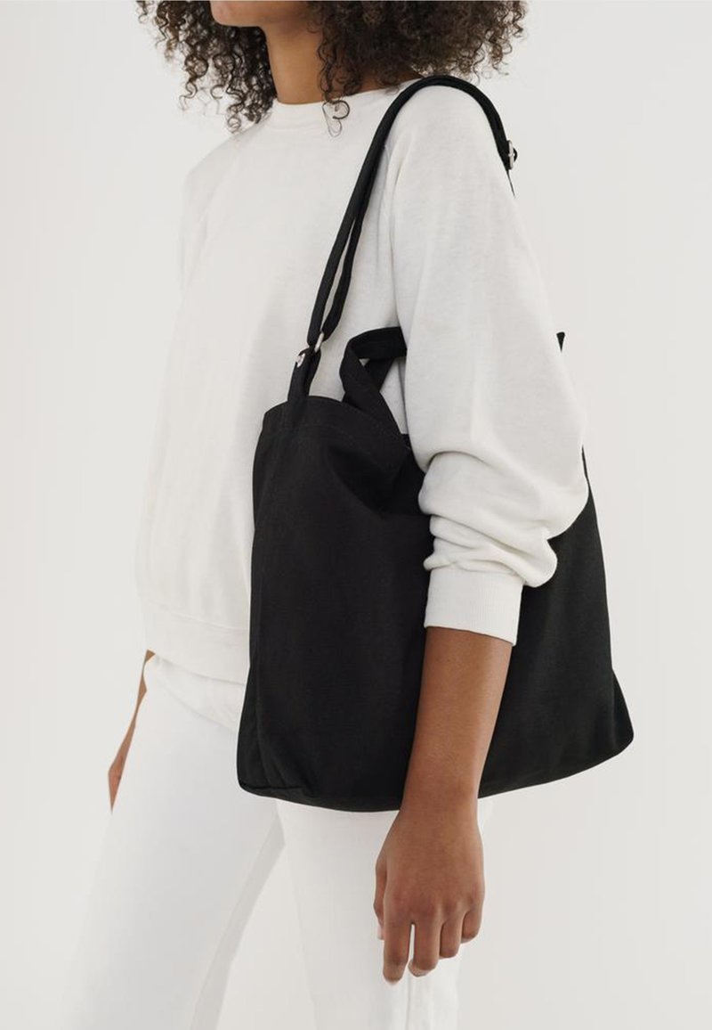 BAGGU Horizontal Duck Bag - Black | Garmentory
