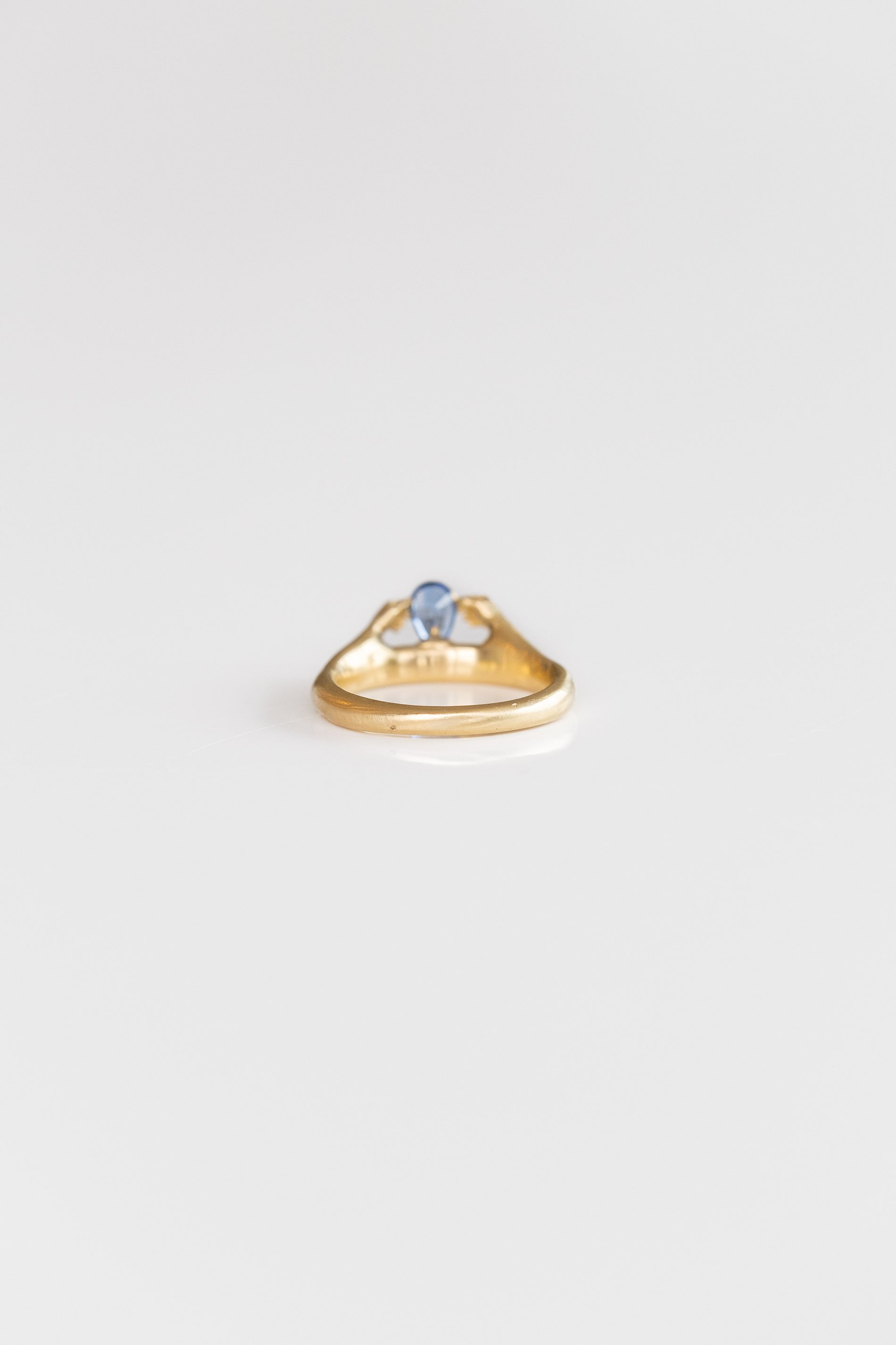 Fraser Hamilton 9K SAPPHIRE BLUE SKY RING - 14K Gold/Sapphire | Garmentory