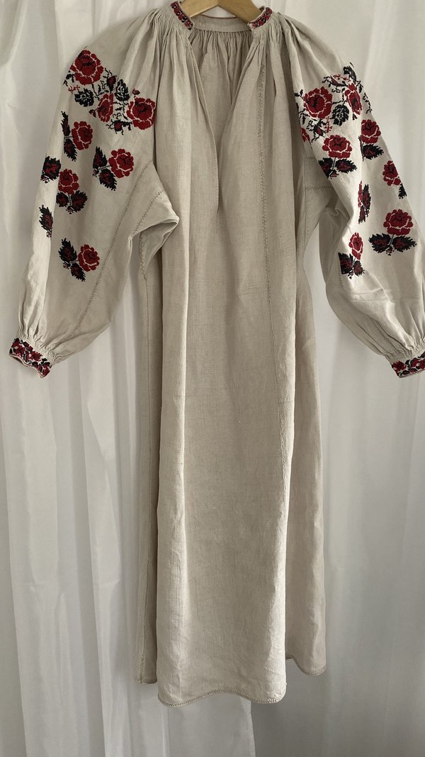 Vintage Traditional Ukrainian Dress 7 | Garmentory