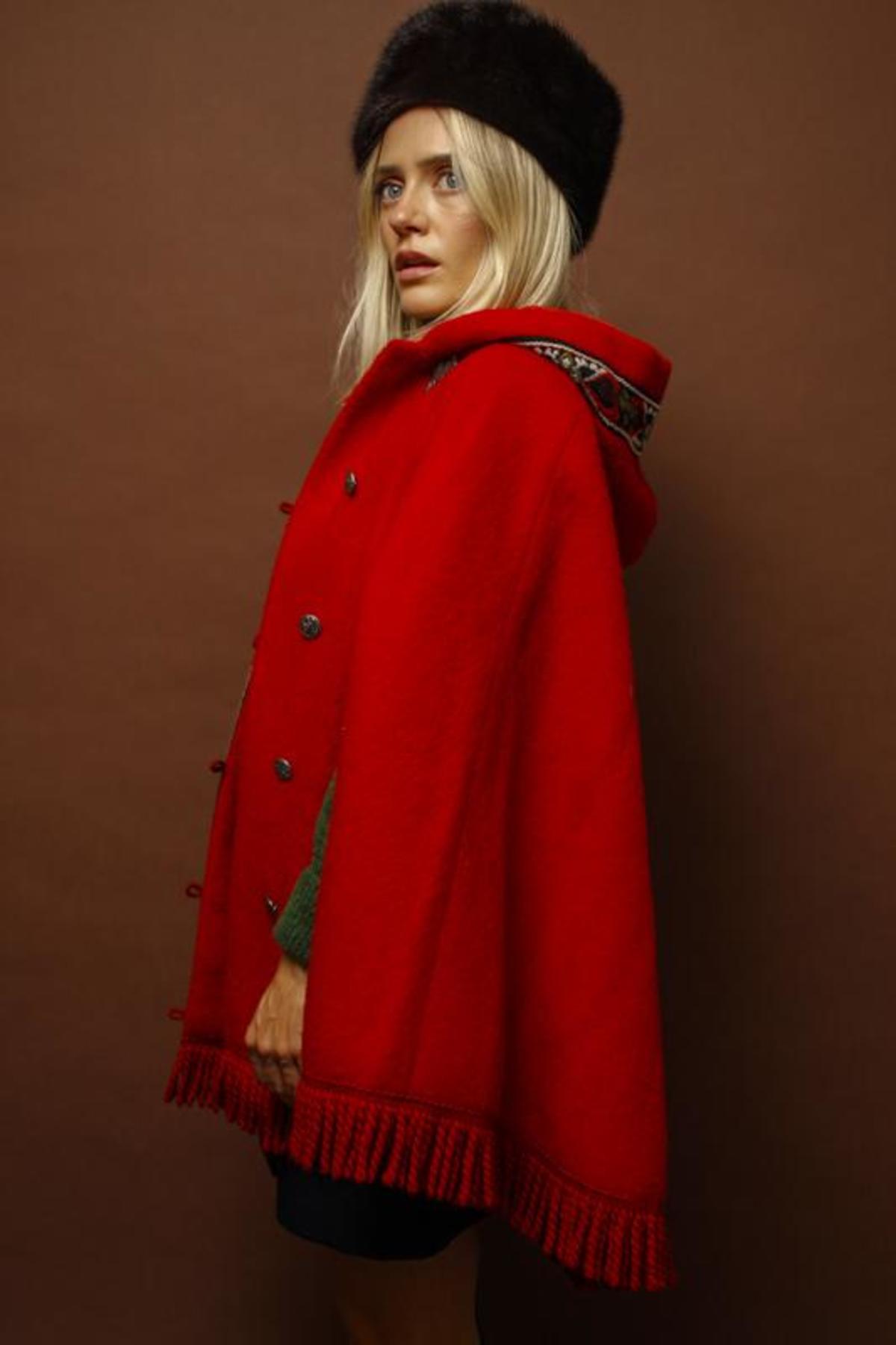 VINTAGE NORWEGIAN CAPE - RED | Garmentory