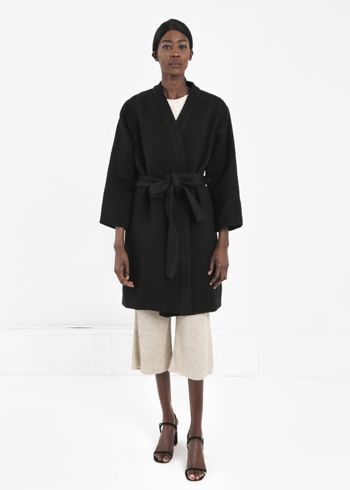 Wray Black Mantle Robe Coat | Garmentory