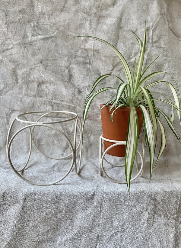 Cuttalossa & Co. Orbital Plant Stands | Garmentory