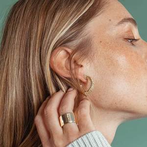 Soko Ripple Band Ring | Garmentory