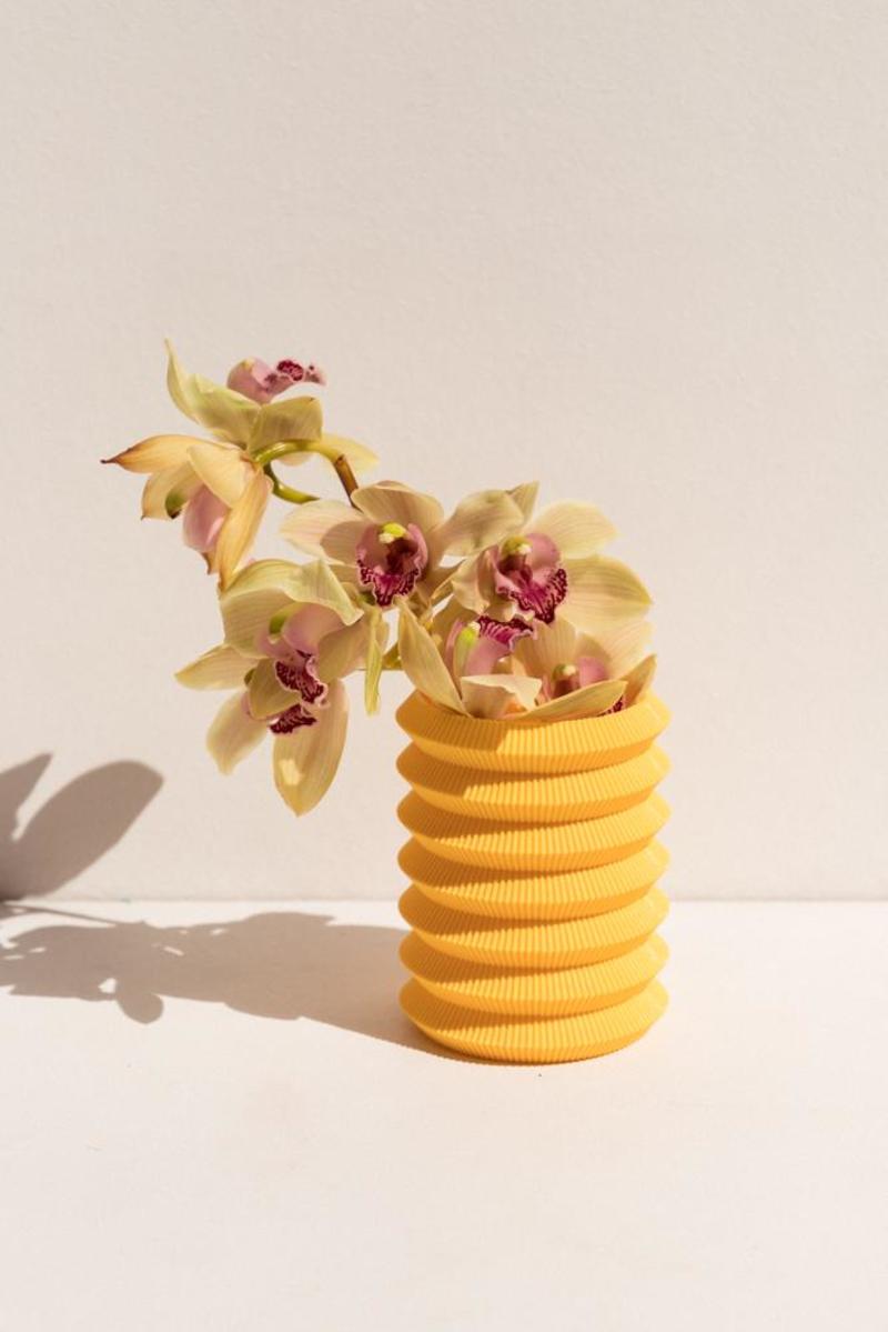 UAU Project S Vase - yellow | Garmentory