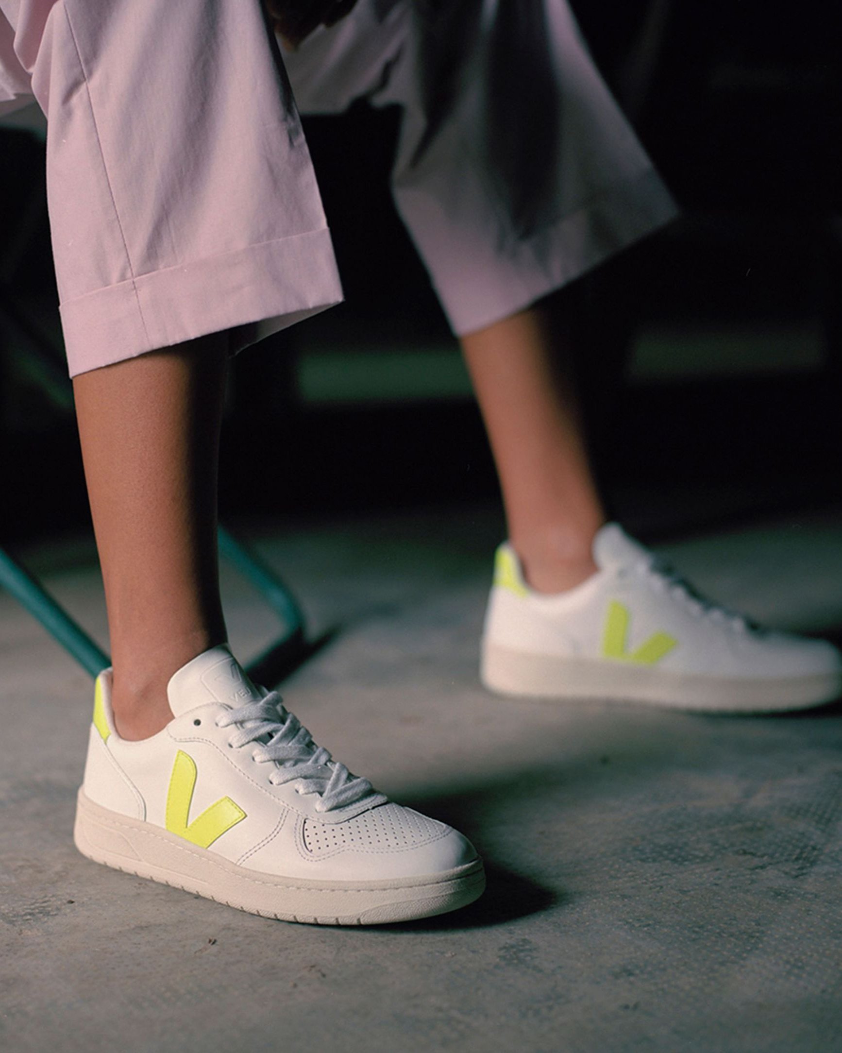 VEJA V-10 Sneakers - White/yellow Fluo | Garmentory