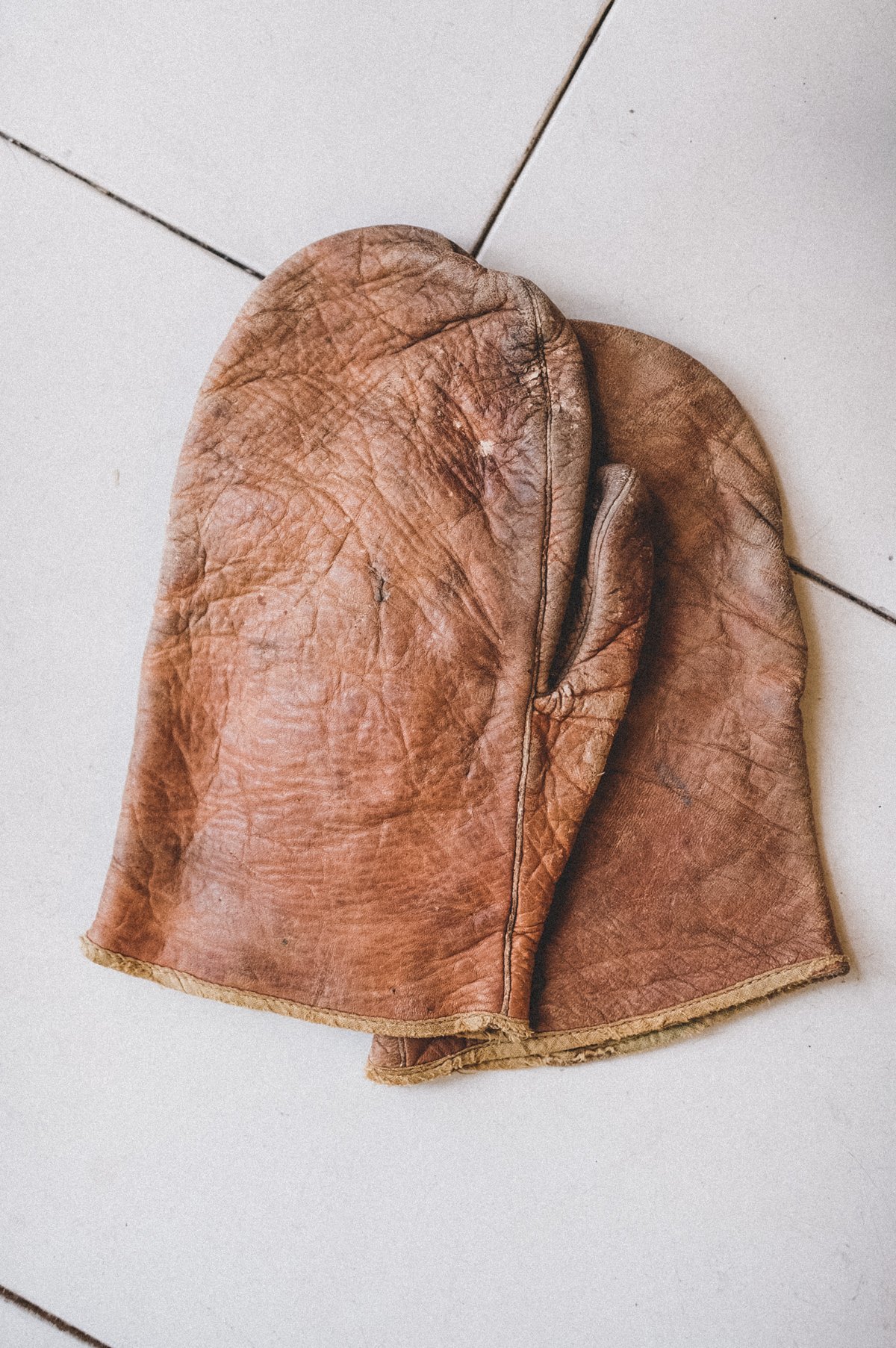 VINTAGE LEATHER MITTENS | Garmentory