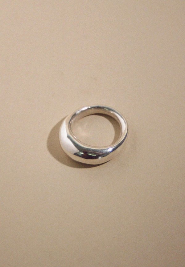 Mars Blimp Ring - Silver | Garmentory
