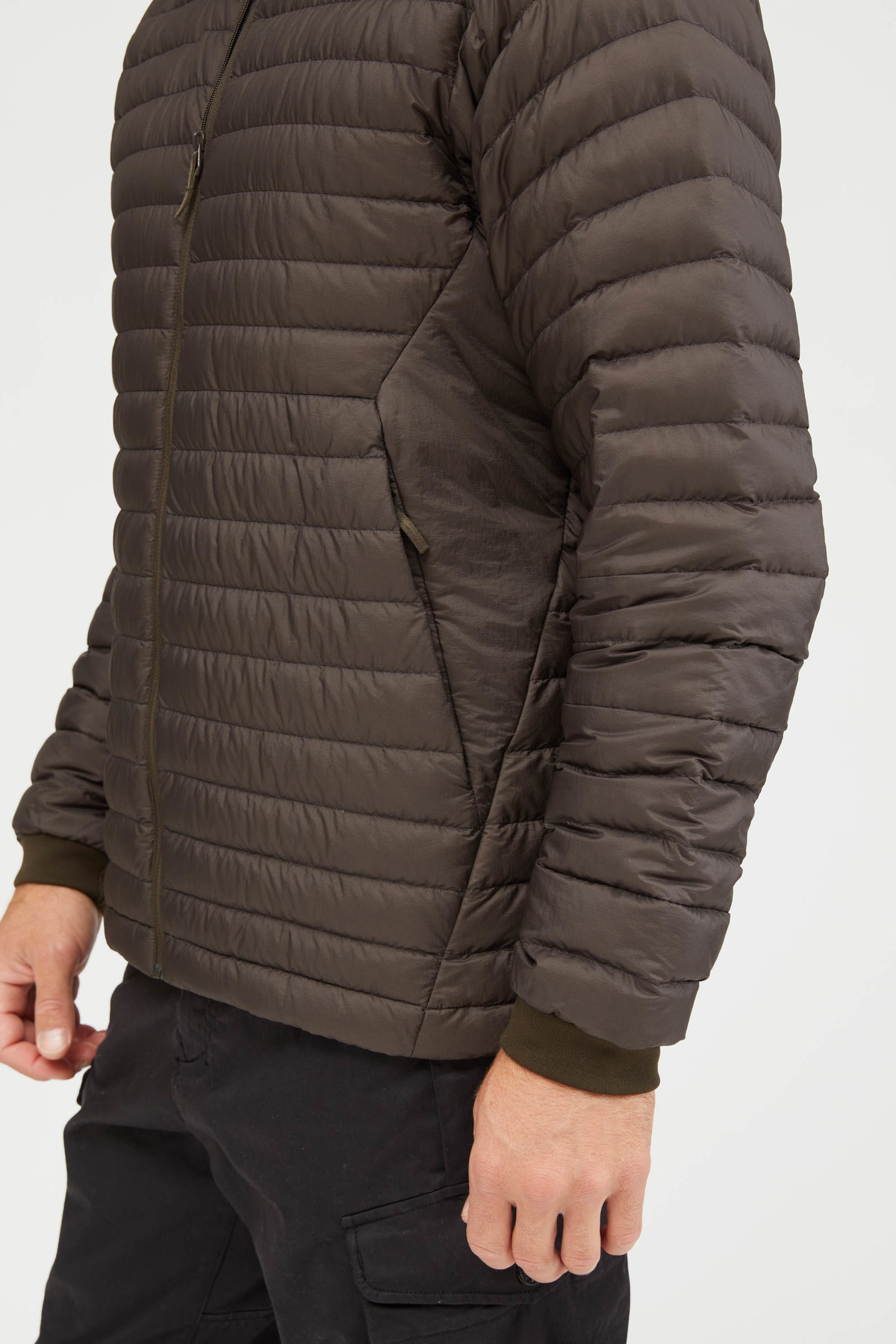 VEILANCE CONDUIT LT JACKET - SEDIMENT | Garmentory