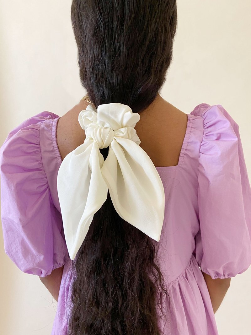 Bronze Age Crepe Petal Bow - Ivory | Garmentory