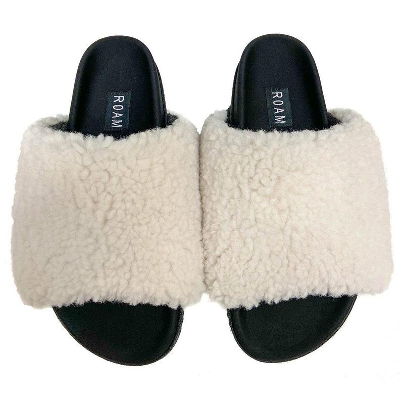 Roam Fuzzy Slider - White | Garmentory