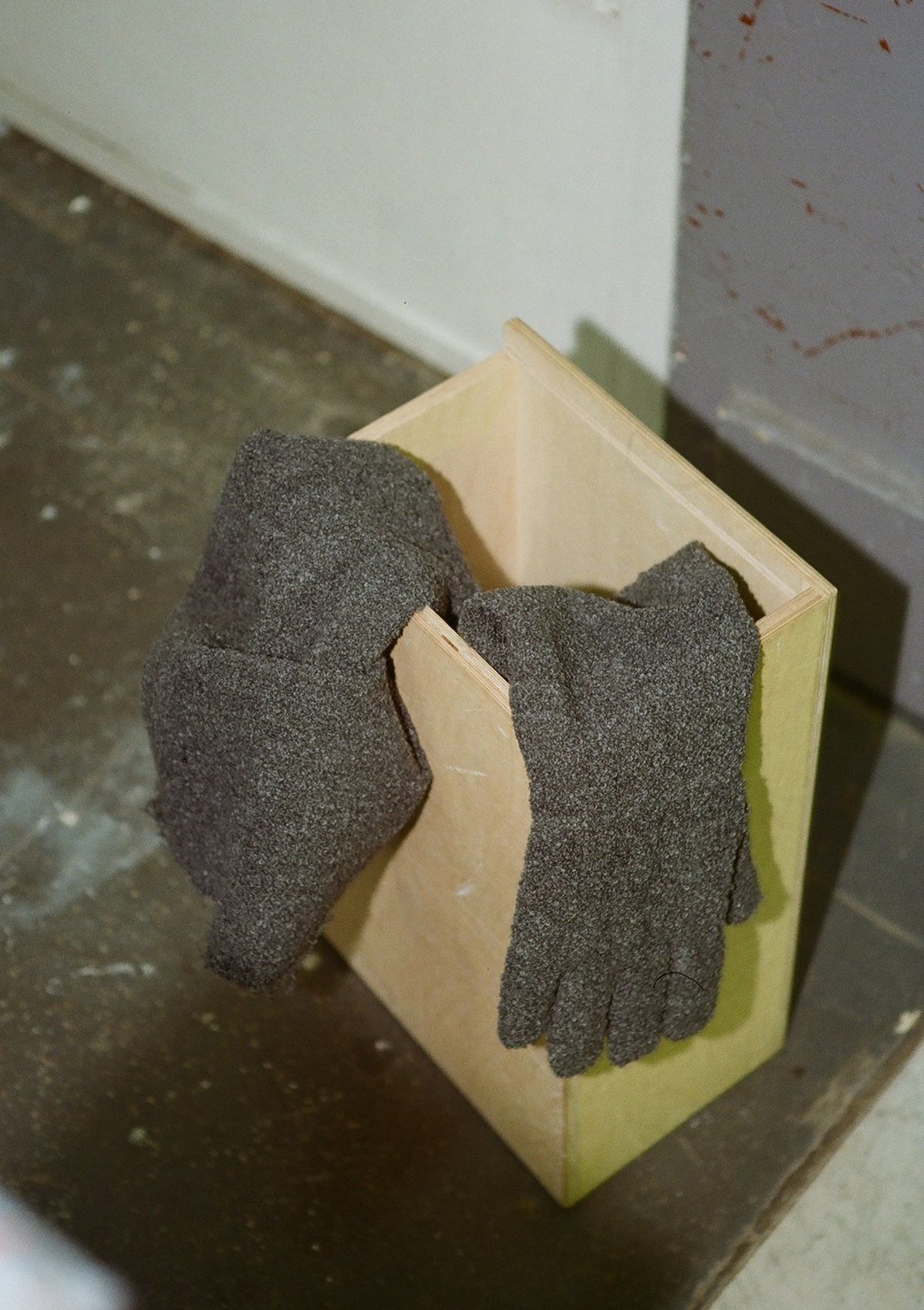PRONOUNCE EXTRA LARGE WOOL GLOVES - Gray | Garmentory
