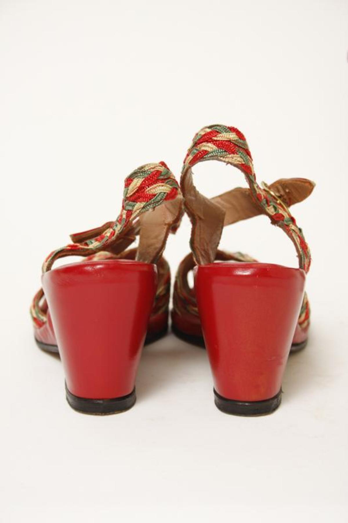 VINTAGE 1940’SLEATHER BRAIDED WEDGE - Red | Garmentory