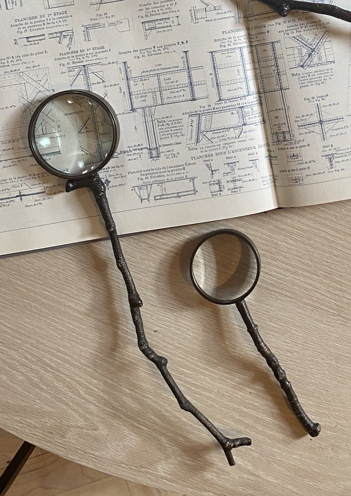 Thomas O'Brien AERO Sprig Magnifying Glass | Garmentory