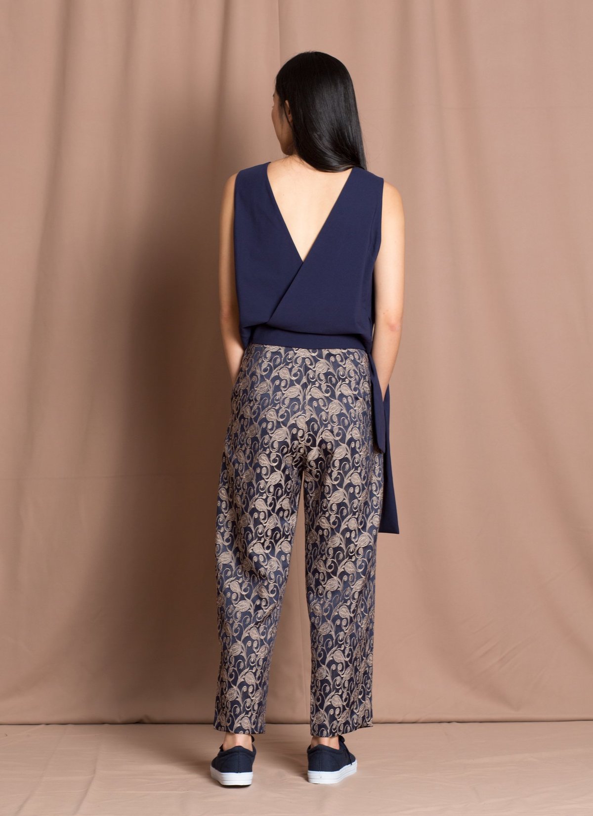 KAAREM Tý Back V Wrap Top - Dark Blue | Garmentory