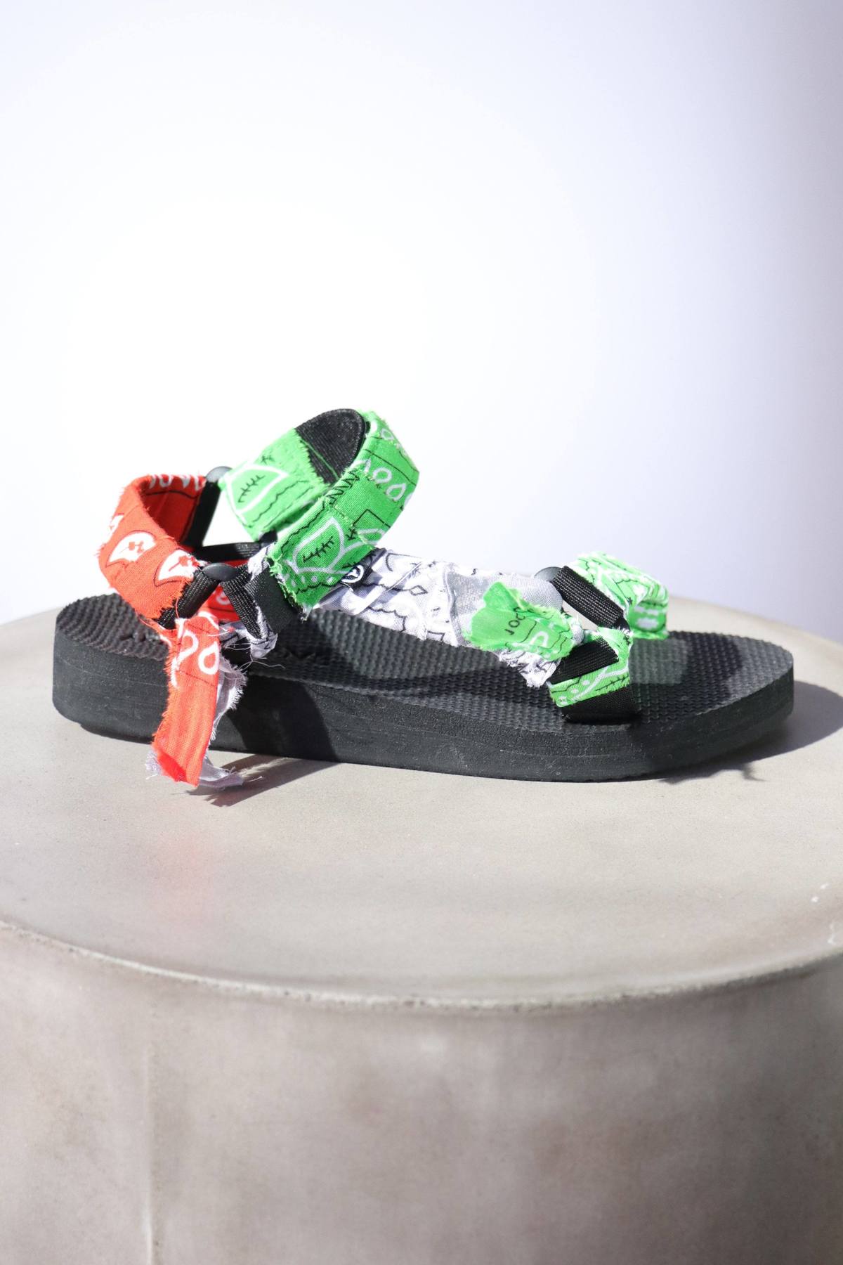 Arizona Love Trekky Mix Bandana Sandals - Green | Garmentory