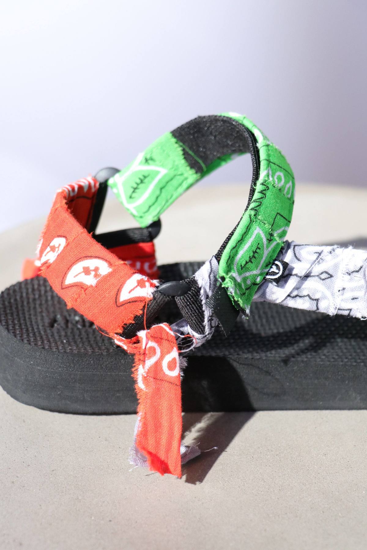 Arizona Love Trekky Mix Bandana Sandals - Green | Garmentory