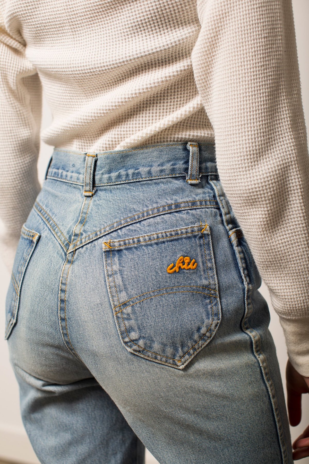 Vintage High-Rise Jeans | Garmentory