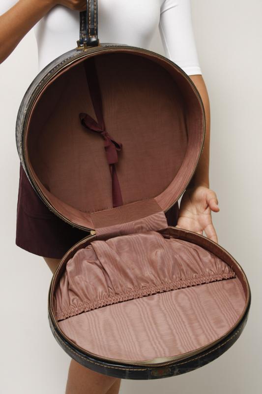 VINTAGE CROC TRAIN CASE bag - NAVY | Garmentory