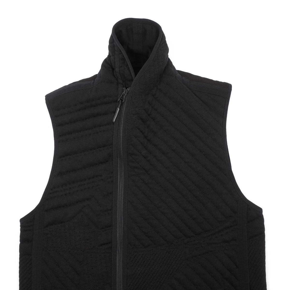 BYBORRE C-VEST - TAR/BLACK | Garmentory