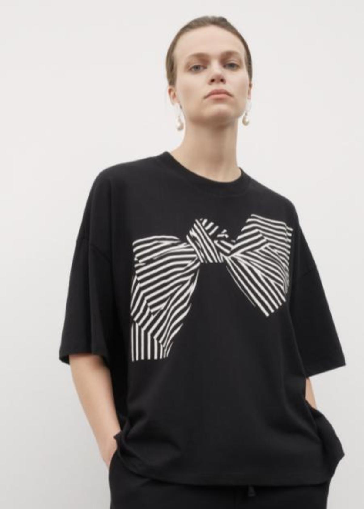 kowtow Bow Print T-shirt - Black | Garmentory