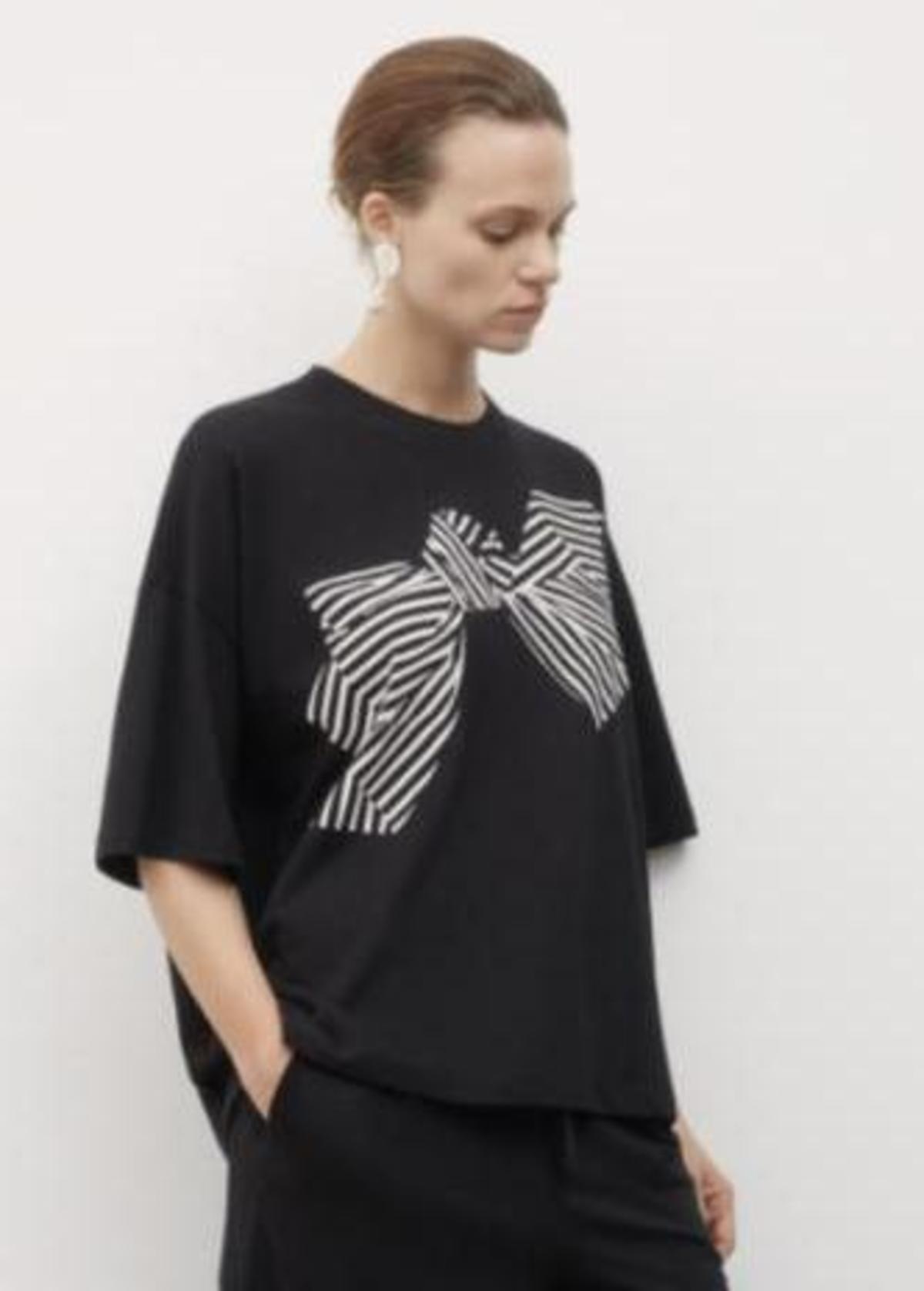 kowtow Bow Print T-shirt - Black | Garmentory