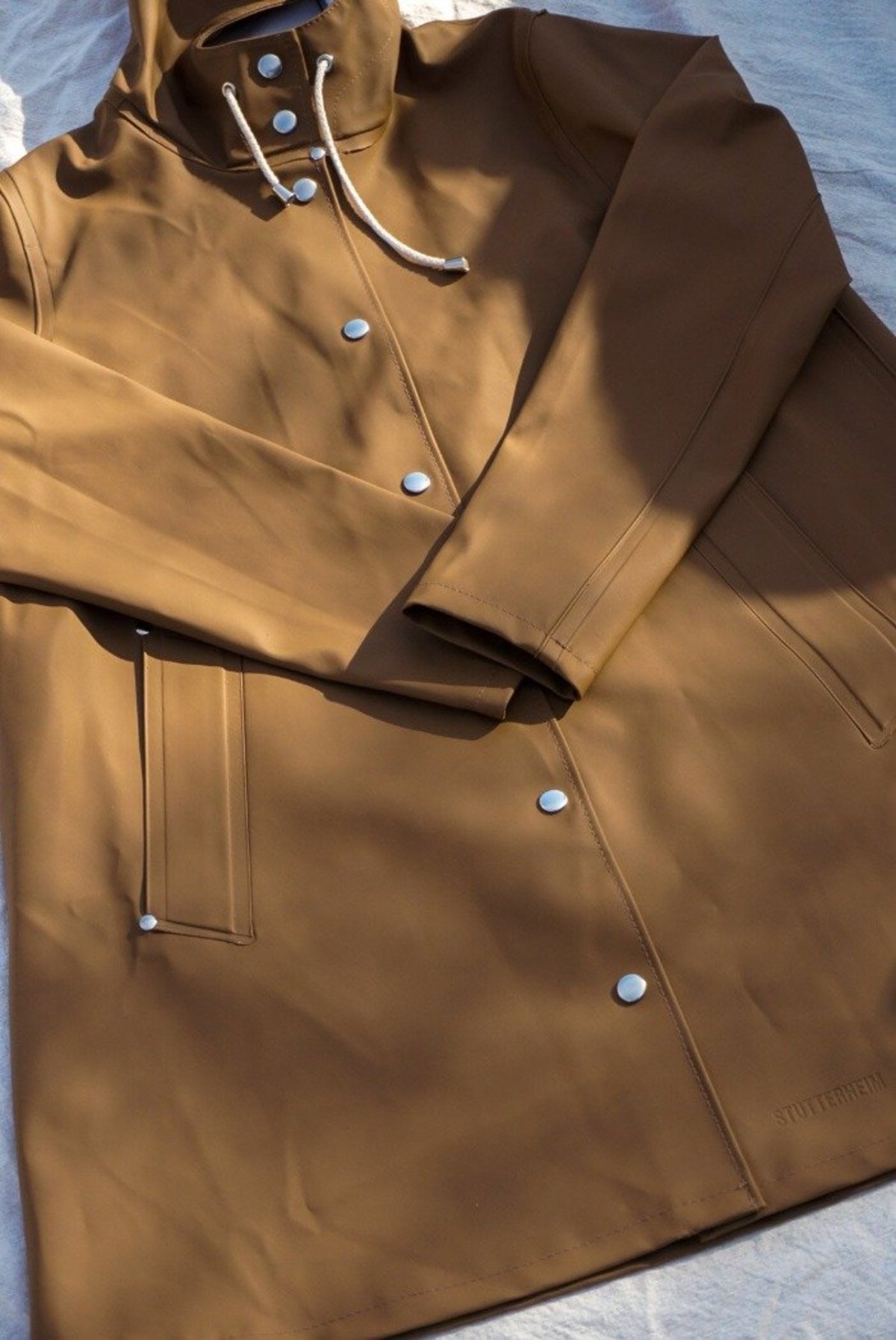 Stutterheim MOSEBACKE RAIN JACKET - COGNAC | Garmentory