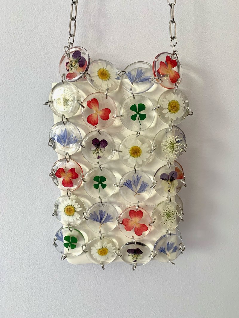 Dauphinette Multi Flower Chainmaille Pouch - Multi Flower | Garmentory