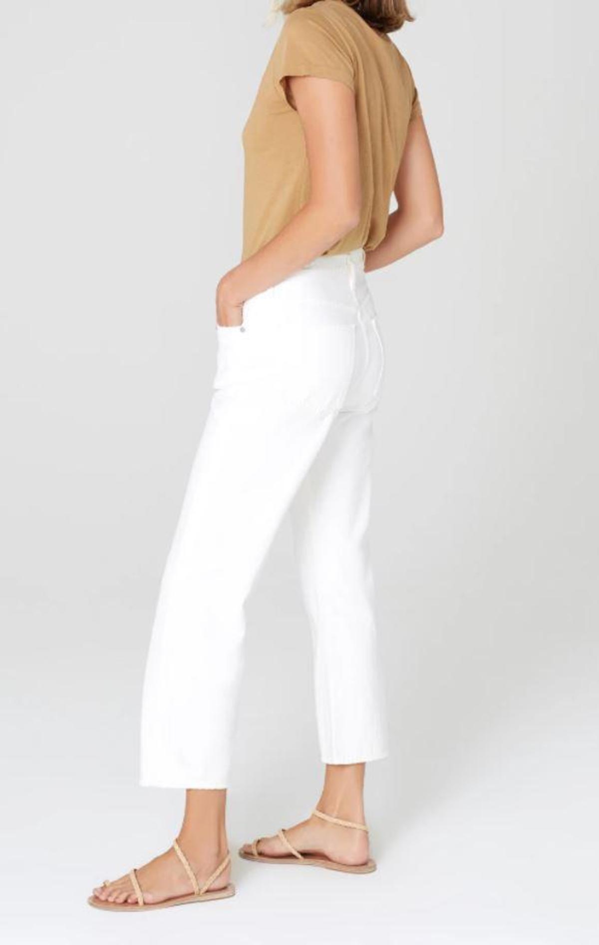 Citizens of Humanity Emery Crop Relaxed Straight Jeans - Chalk | Garmentory