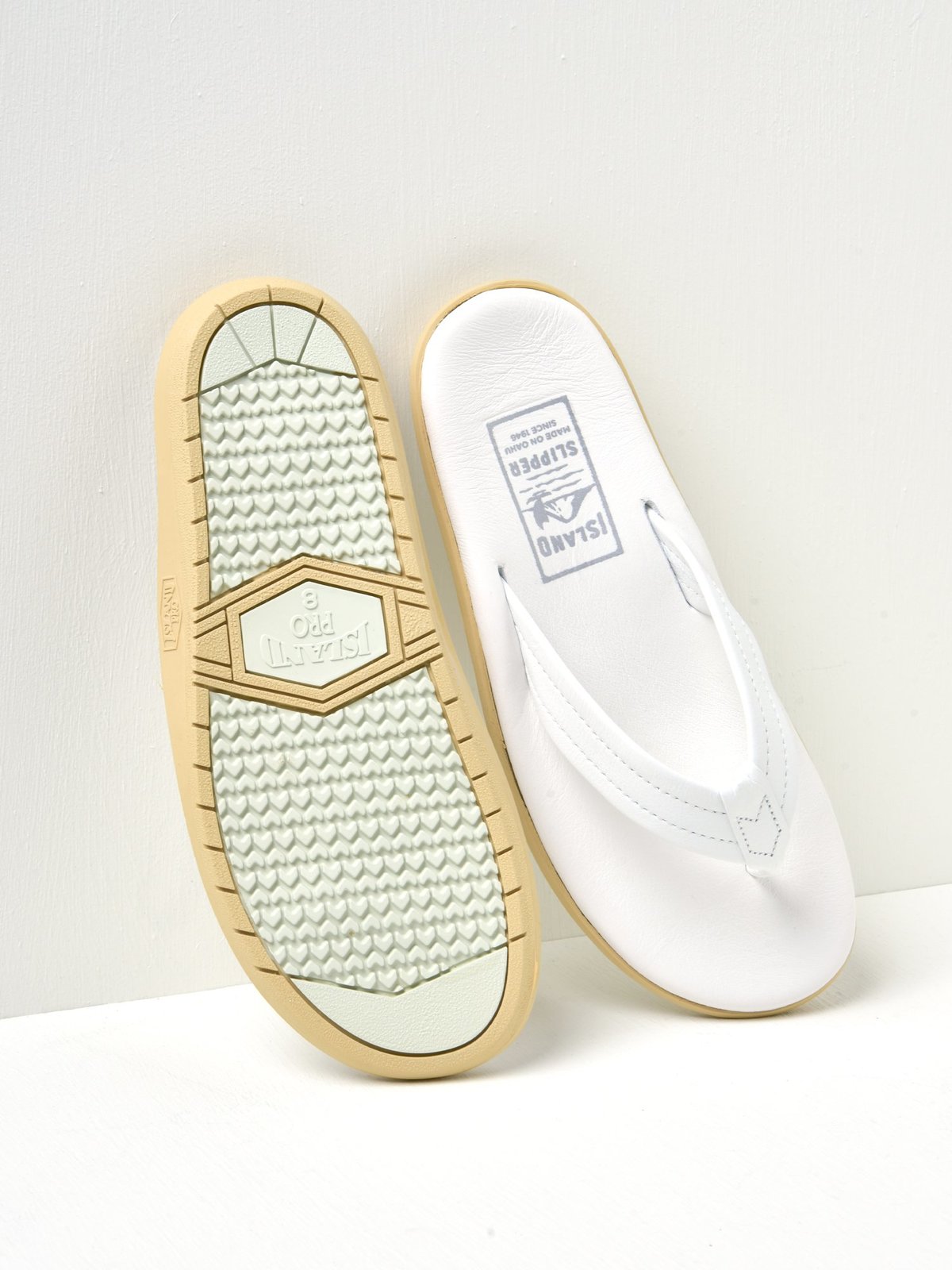 ISLAND SLIPPER CLASSIC LEATHER SHOES - WHITE | Garmentory