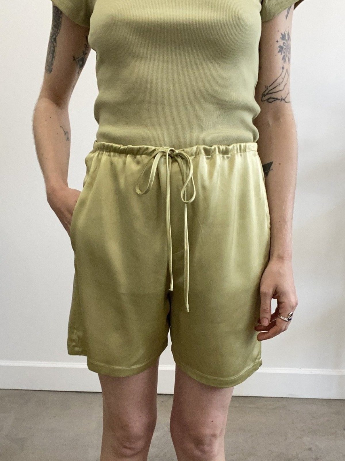 signe Sierra Shorts - Willow green | Garmentory
