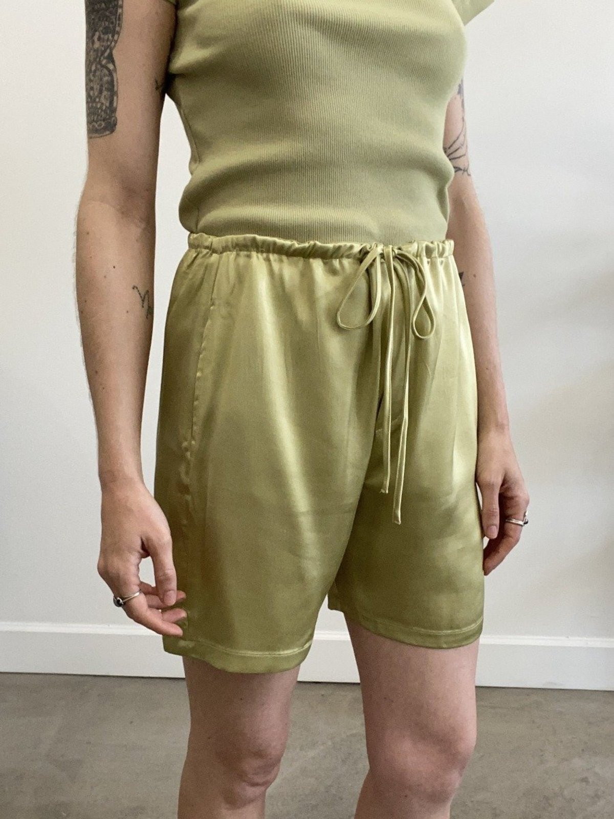 signe Sierra Shorts - Willow green | Garmentory