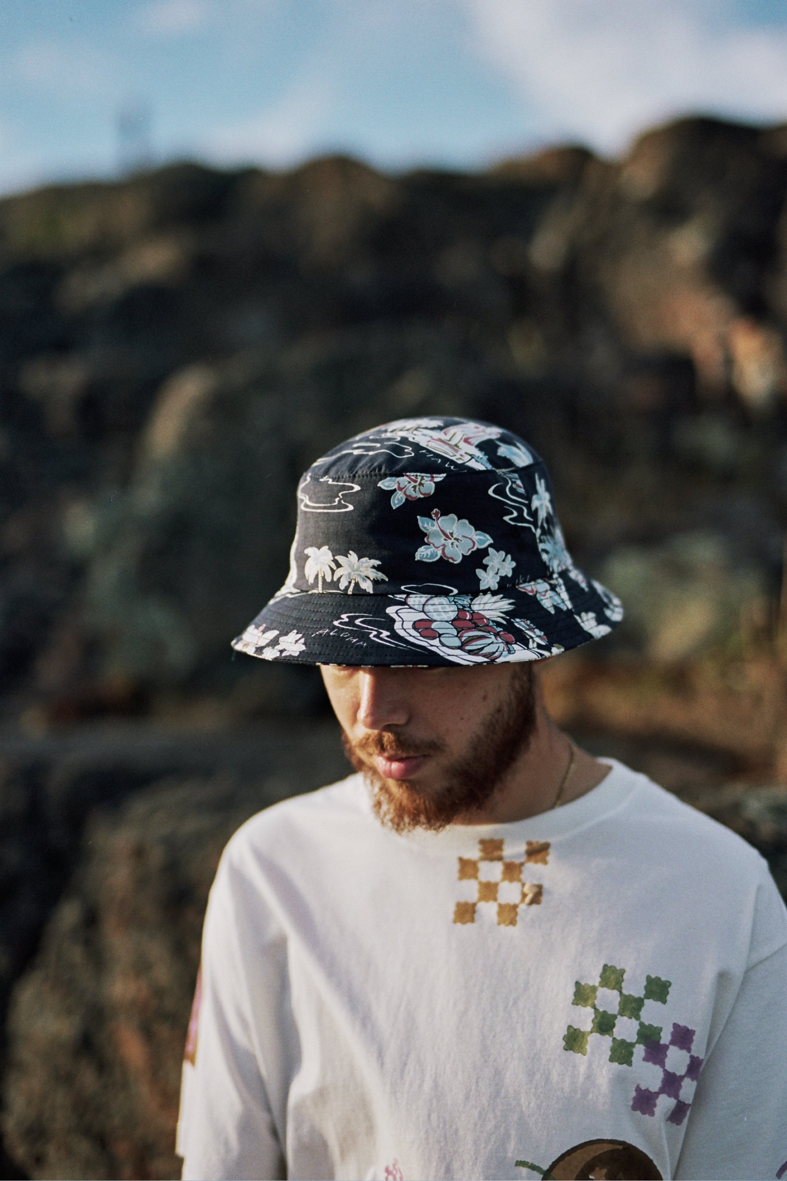 Lite Year Hawaiian Print Bucket Hat - Navy | Garmentory