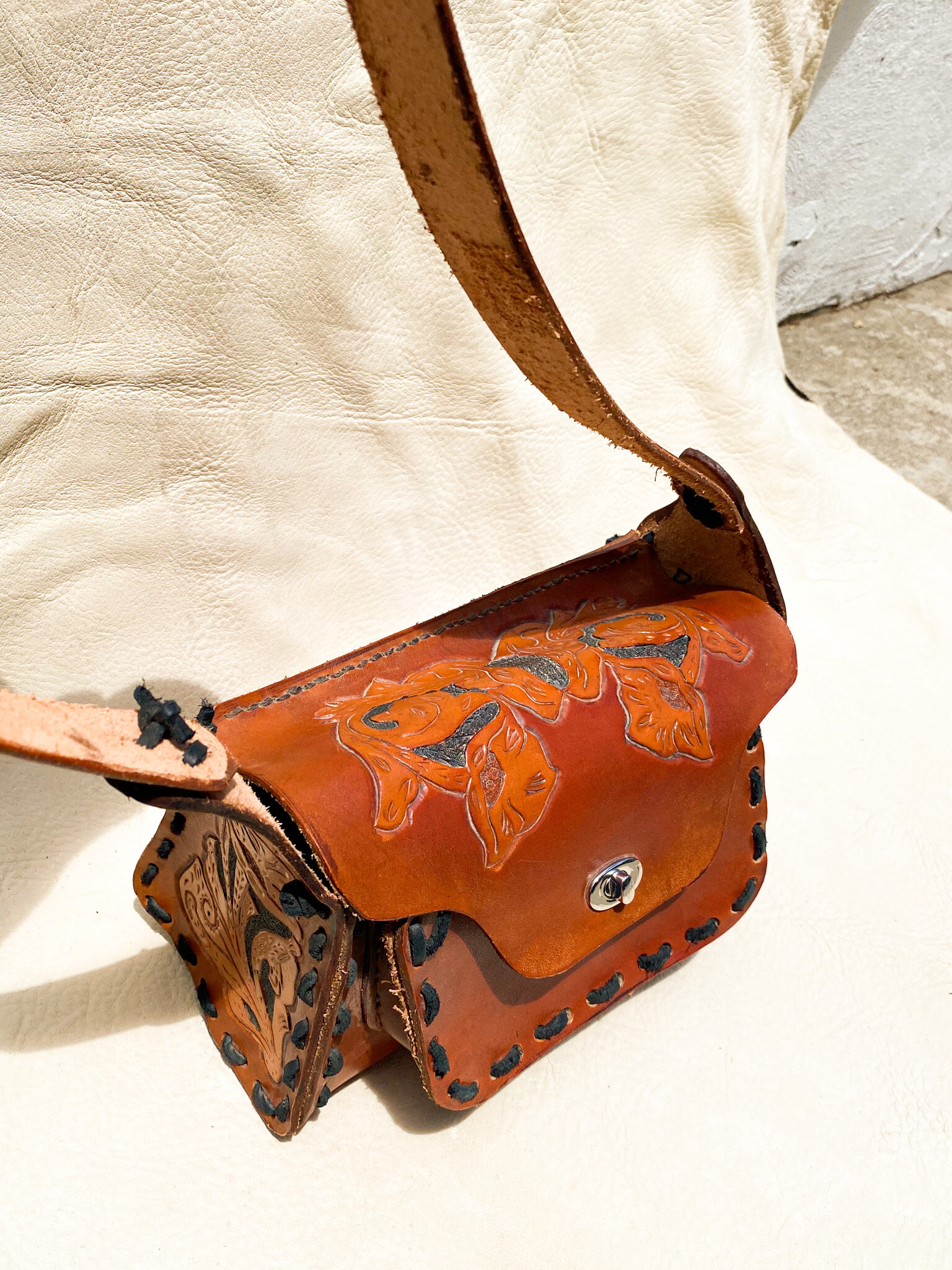 Vintage AMBER TOOLED LEATHER BAG - RED | Garmentory
