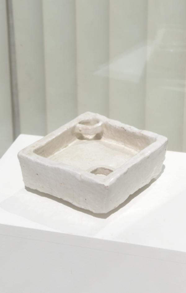 Cécile Daladier Ceramic Square Vase -white | Garmentory