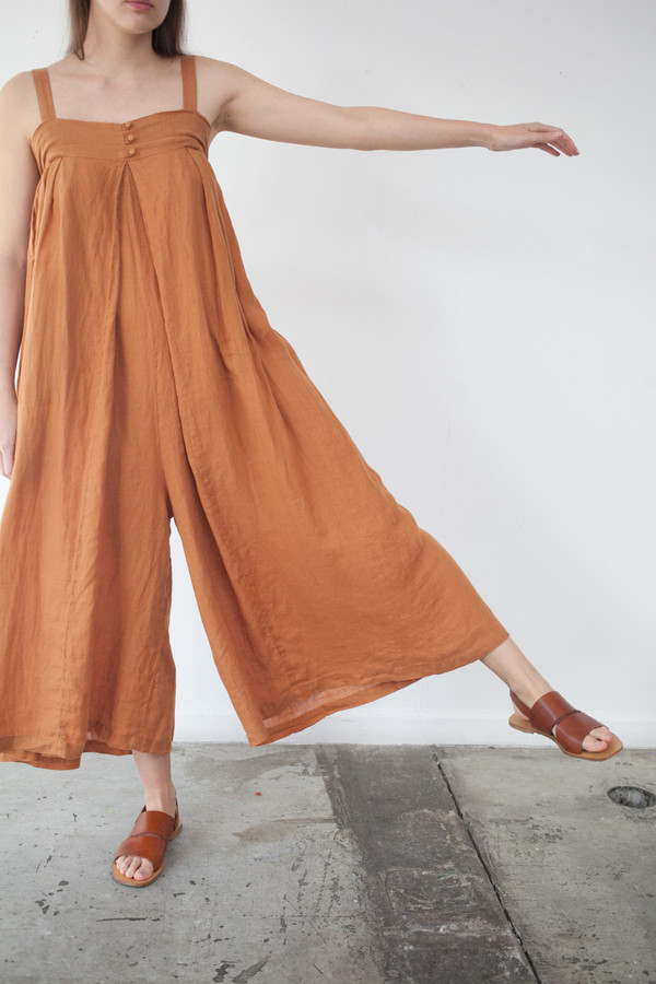 Black Crane Origami Jumper in Rust | Garmentory