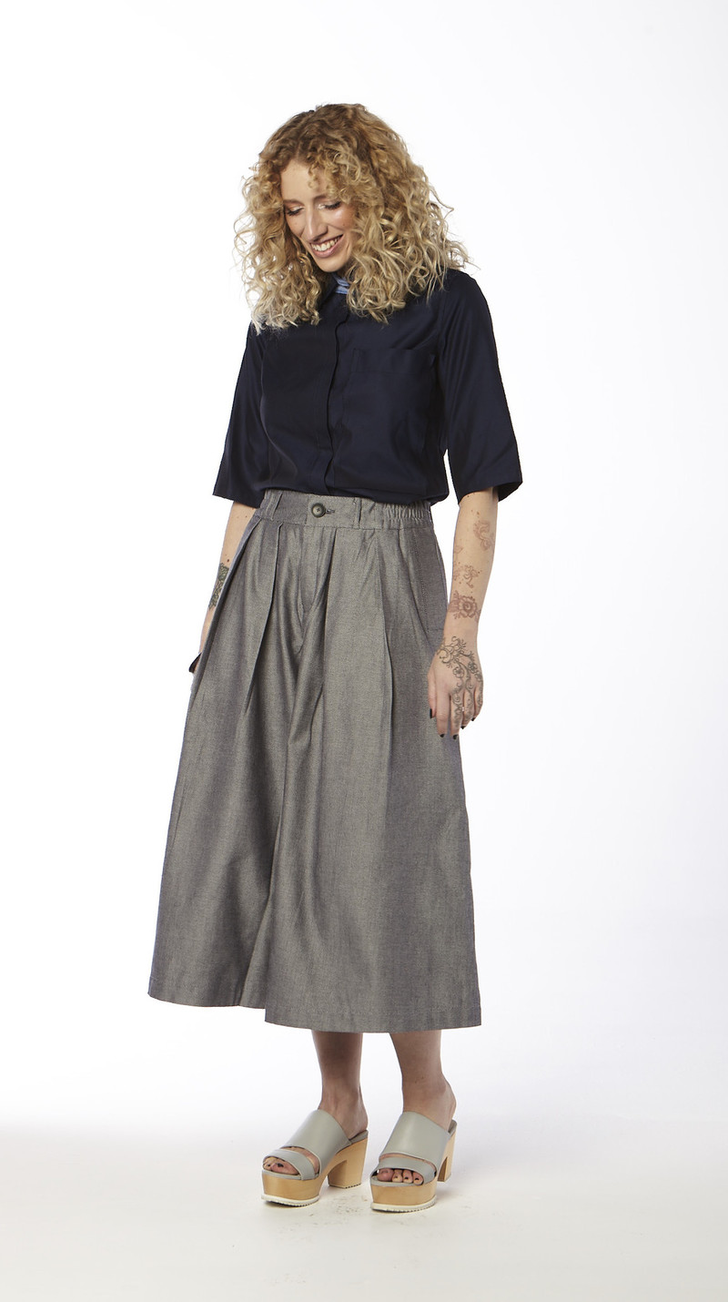 Jennifer Chun Cutaway Collar Short Sleeve Oxford || - Navy/Oxford Blue | Garmentory