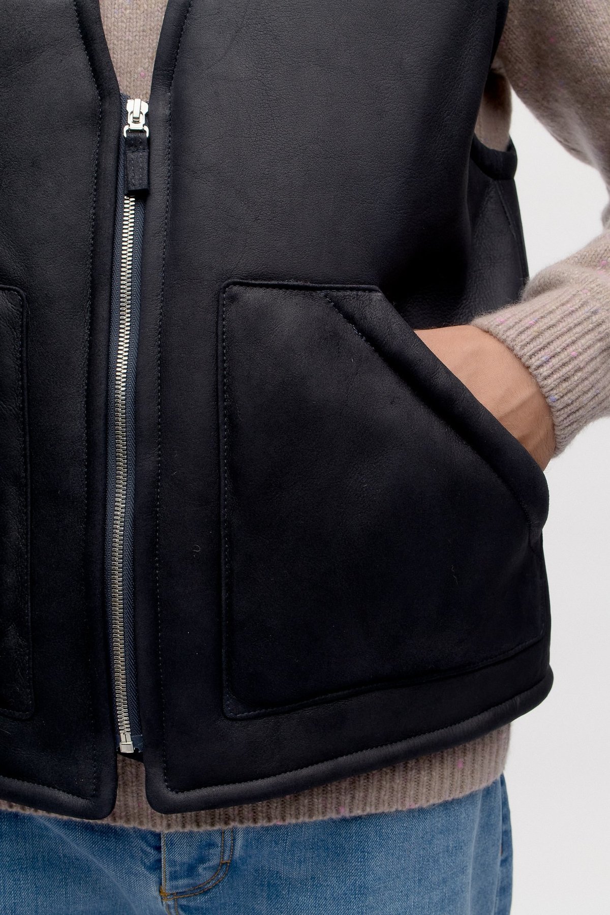 A Kind of Guise Tariel vest - Navy lamb | Garmentory