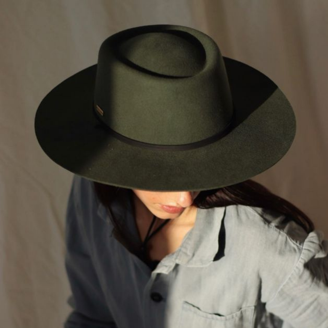 GiGi Pip WREN FLAT BRIM TELESCOPE CROWN HAT - GREEN | Garmentory