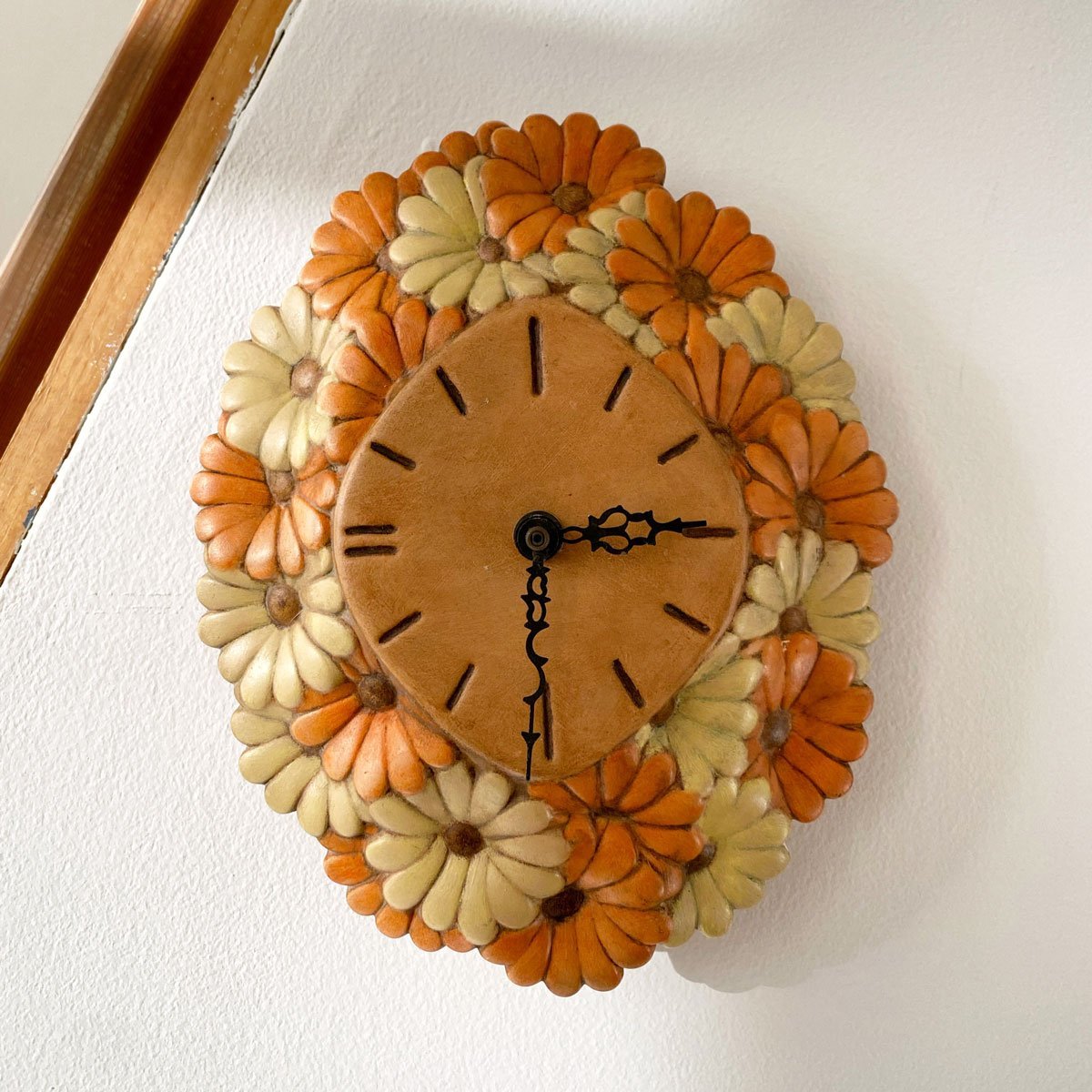 Vintage Daisy Wall Clock | Garmentory